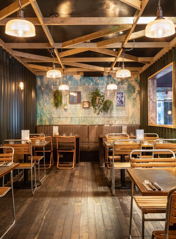 Gastropub in Manchester | Great food and Sunny beer garden